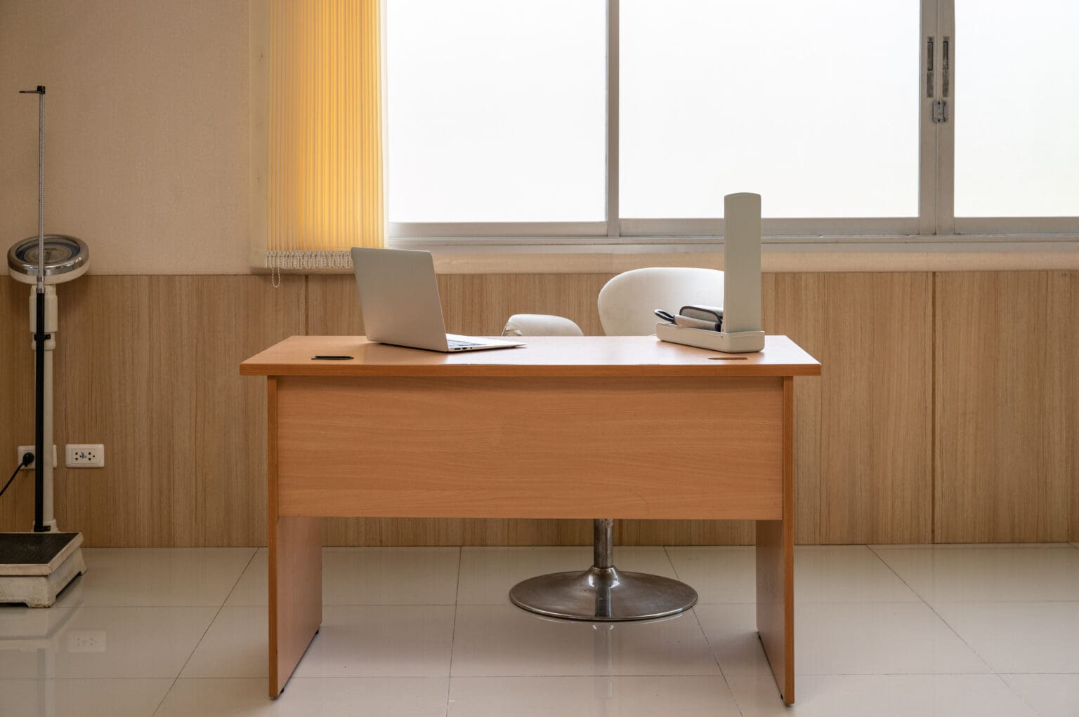 The Role of Office Tables for Creating Functional Workspaces